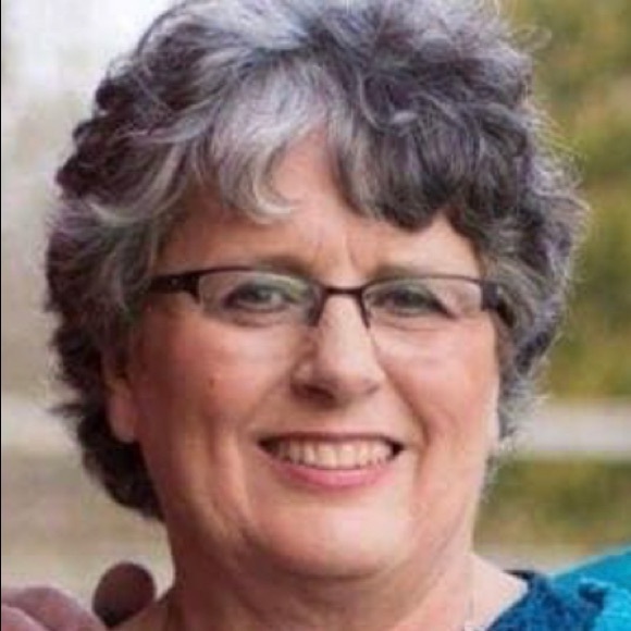 Cindy's Closet (@cindygoforth) | Poshmark